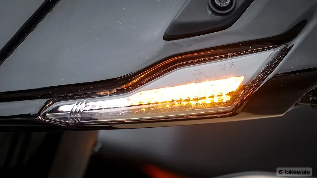 Ather 450X Front Turn Indicators Image – BikeWale