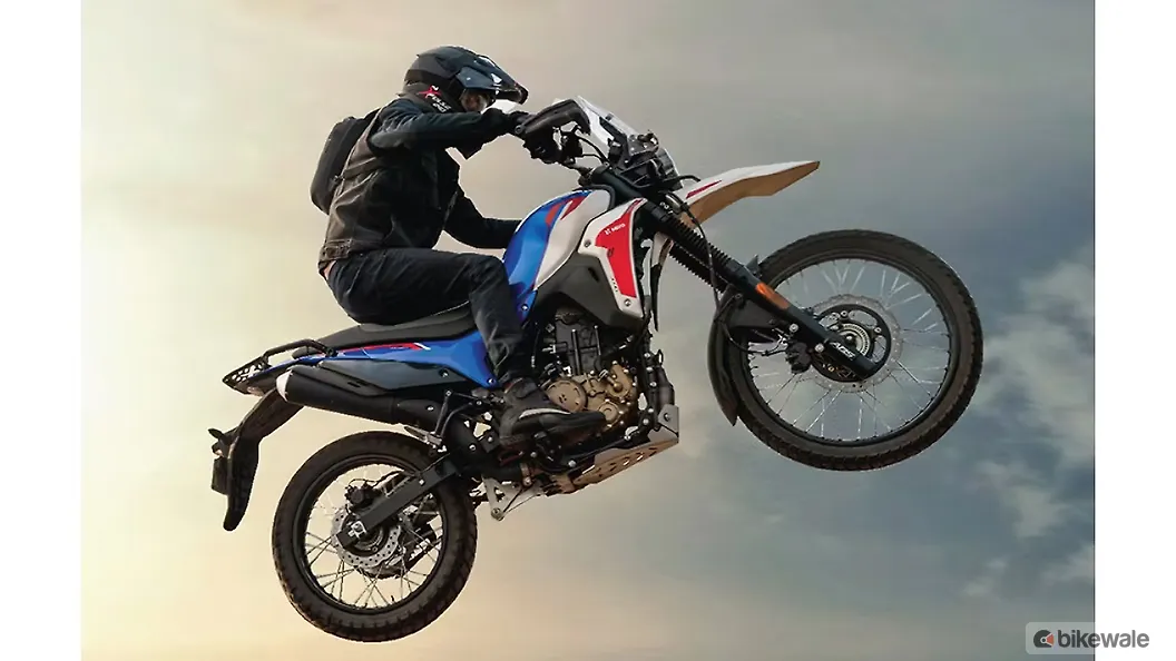 Hero Xpulse 210 Front View Image – BikeWale