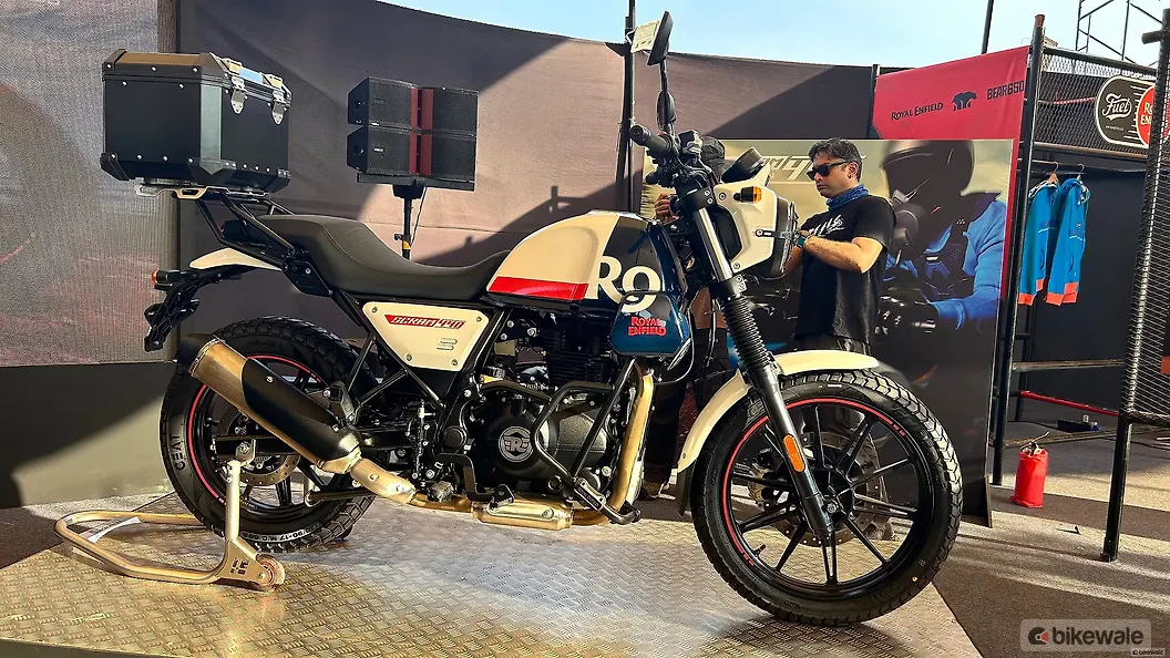 Royal Enfield Scram 440 Right Side View Image – BikeWale