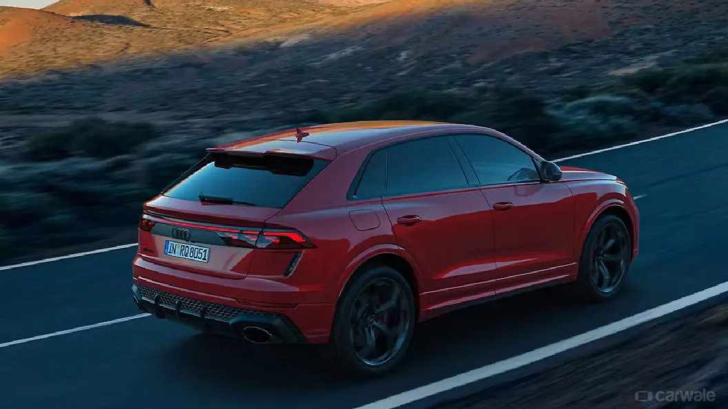 RS Q8 Right Rear Three Quarter Image, RS Q8 Photos in India - CarWale