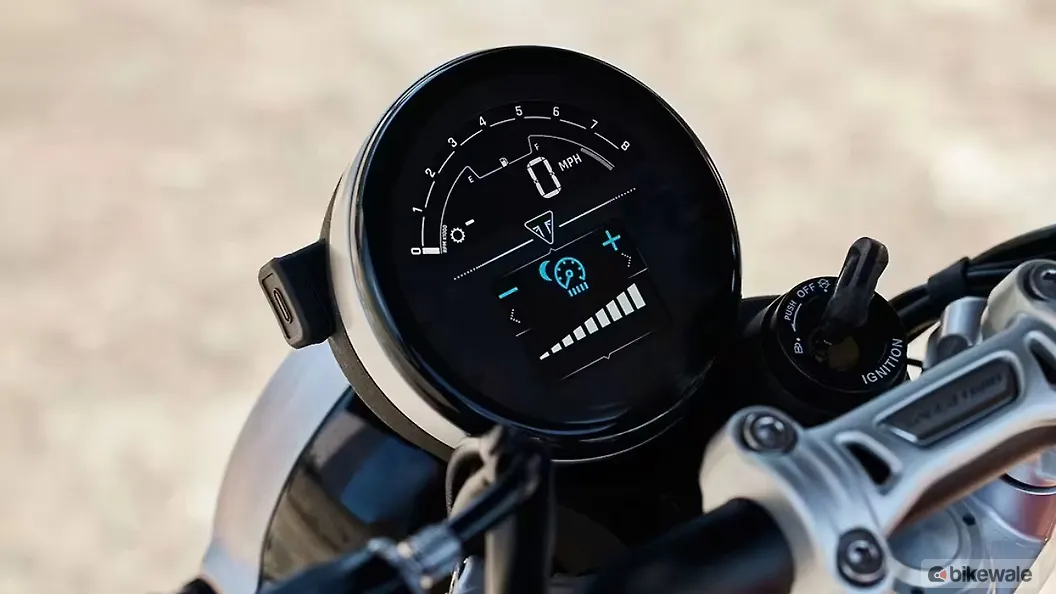 Triumph Speed Triple 1200 RS TFT / Instrument Cluster Image – BikeWale