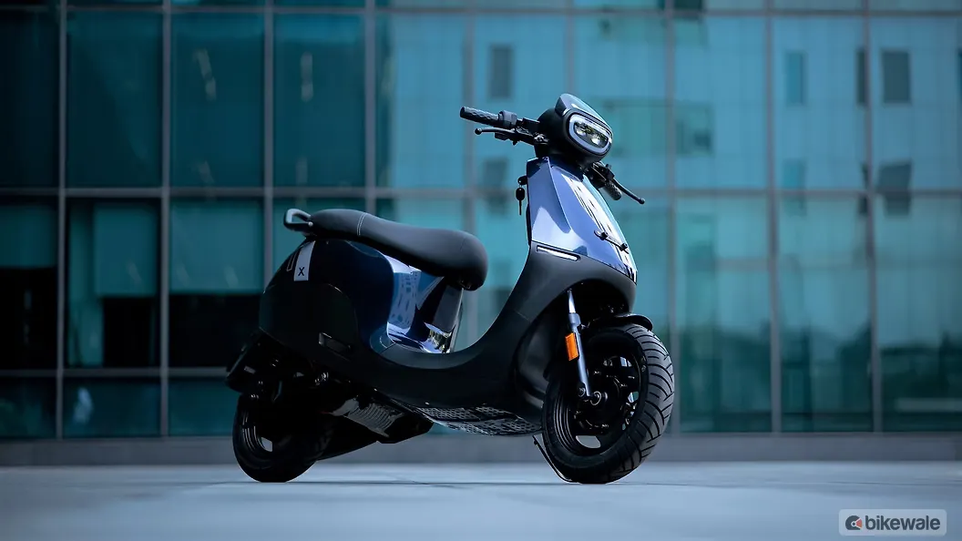 OLA S1 Pro Left Front Three Quarter Image – BikeWale