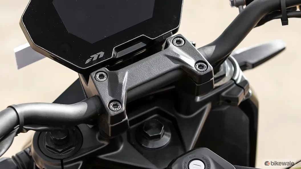 Ultraviolette F77 SuperStreet Handlebar Clamp Image – BikeWale