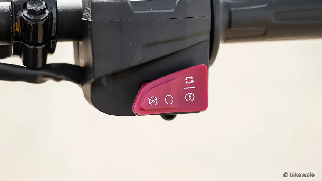 Ultraviolette F77 SuperStreet Kill Switch Image – BikeWale