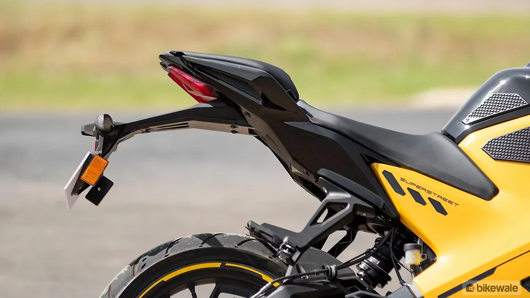 Ultraviolette F77 SuperStreet Right Side View Image – BikeWale