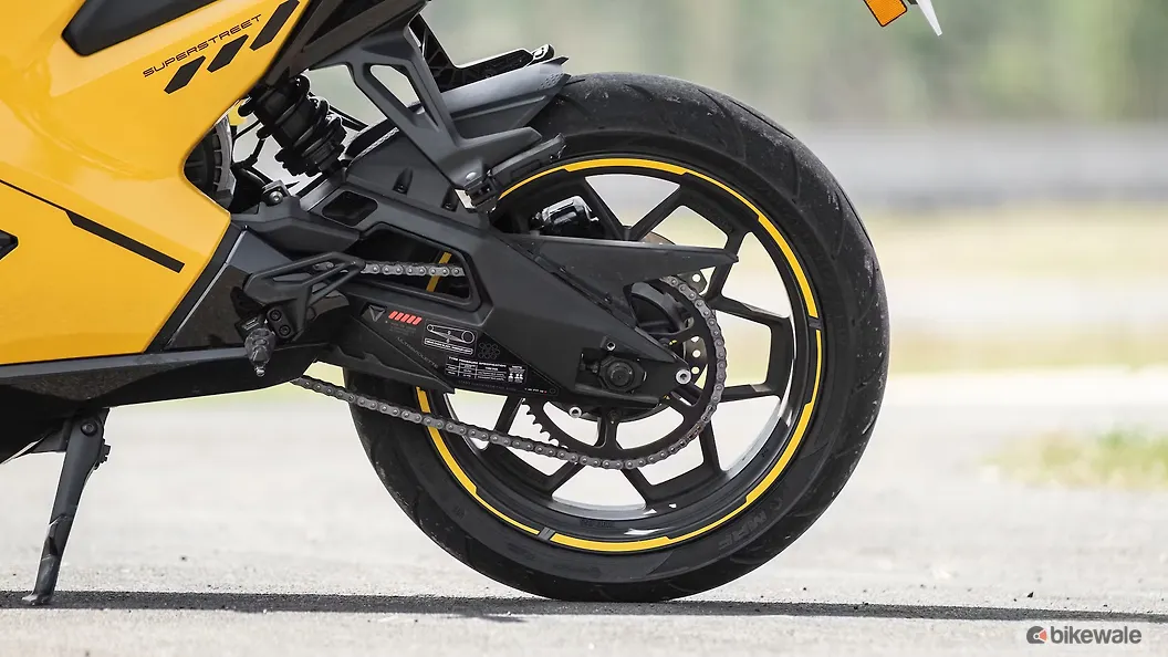 Ultraviolette F77 SuperStreet Right Side View Image – BikeWale