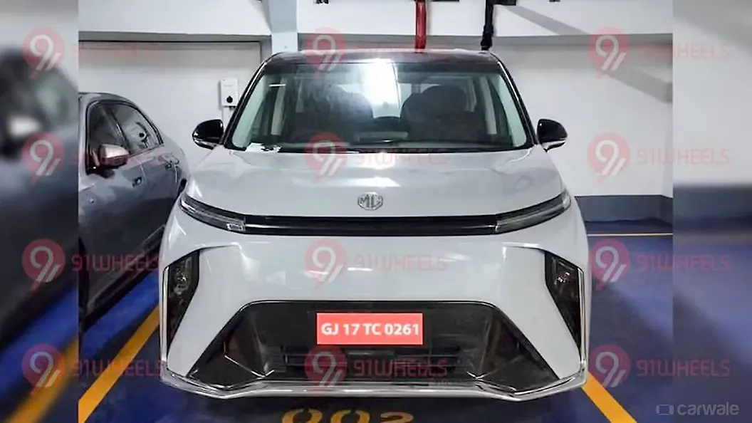 M9 Front View Image, M9 Photos in India - CarWale