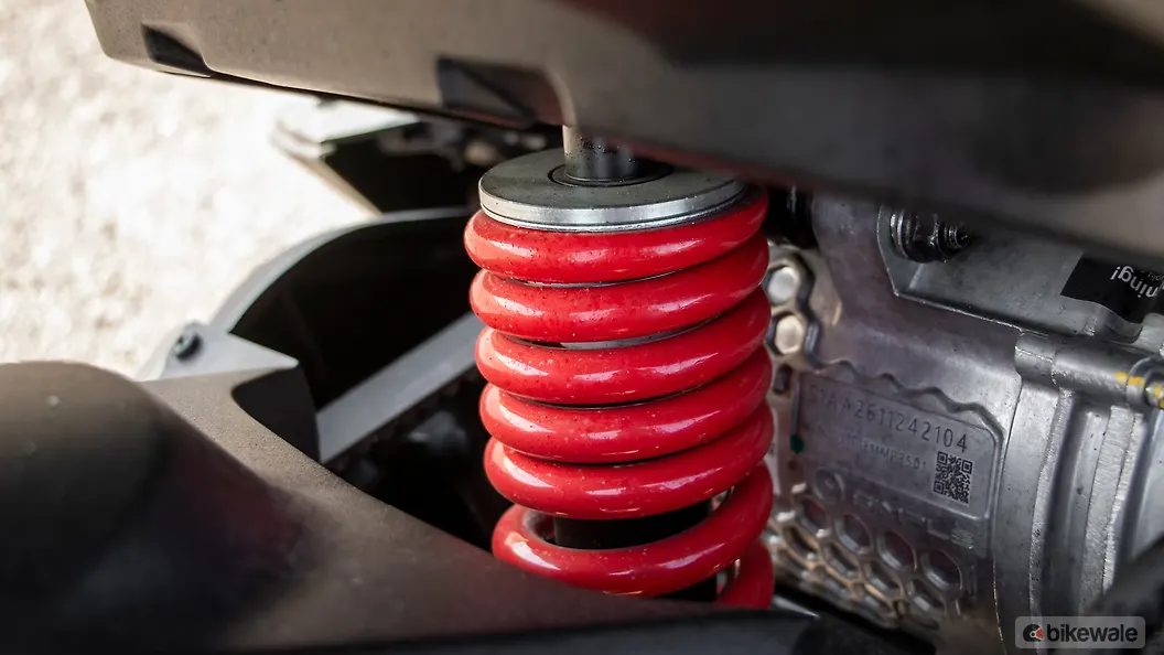 Simple Energy One Rear Disc Brake Caliper Image – BikeWale