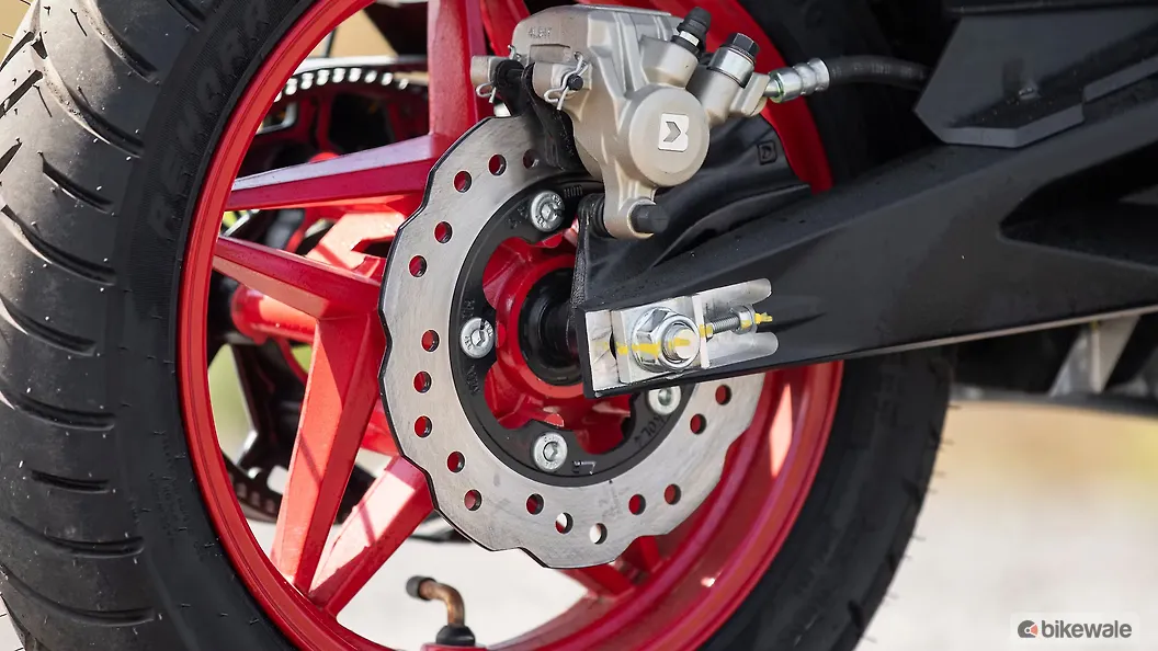 Simple Energy One Rear Disc Brake Caliper Image – BikeWale