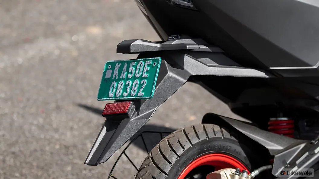 Simple Energy One Rear Disc Brake Caliper Image – BikeWale