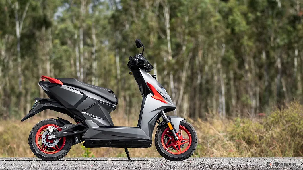 Simple Energy One Right Side View Image – BikeWale