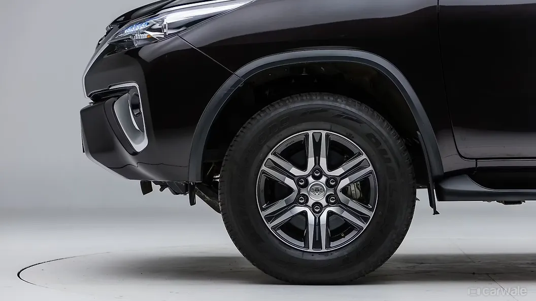 Fortuner [2016-2021] Wheel Image, Fortuner [2016-2021] Photos in India ...