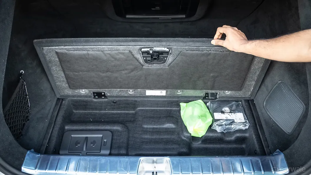 Maybach EQS SUV Bootspace Image, Maybach EQS SUV Photos in India - CarWale