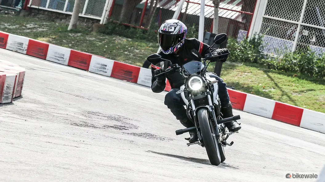 Revolt RV BlazeX Front View Image – BikeWale