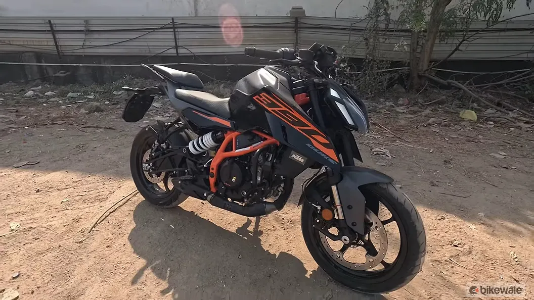 KTM 390 Duke Engine From Right Image – BikeWale