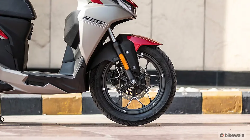 Hero Xoom 125 Front Tyre Image – BikeWale