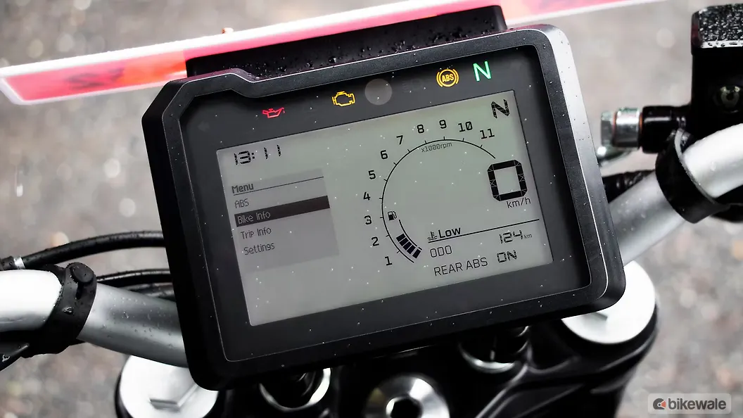 KTM 160 Duke Gear Shift Indicator Image – BikeWale