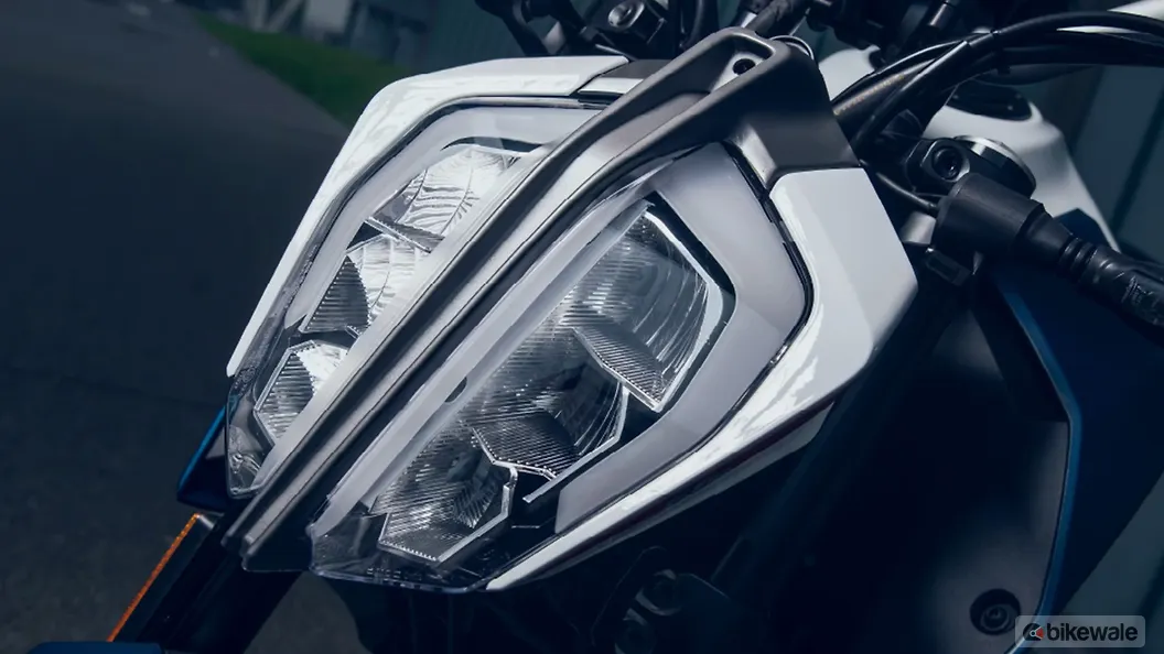 KTM 160 Duke Front Wheel Image – BikeWale