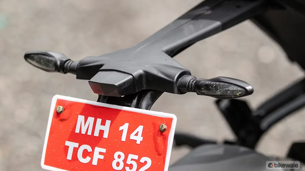 KTM 160 Duke Number Plate Lamp Image – BikeWale