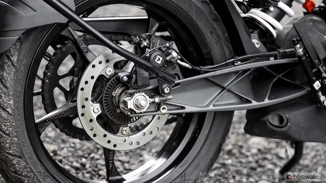 KTM 160 Duke Rear Brake Fluid Reservoir Image – BikeWale