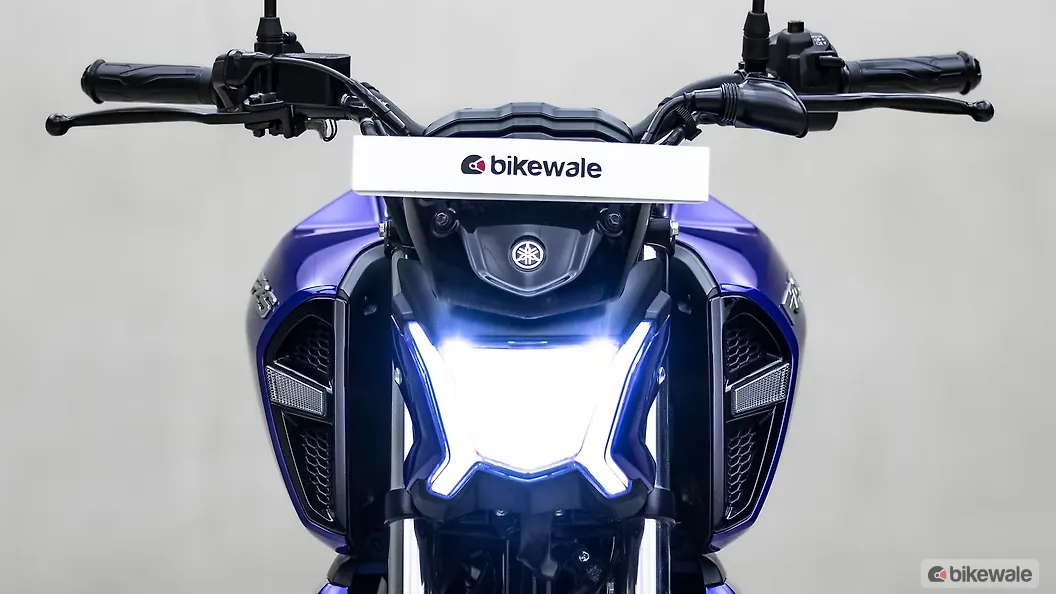 Yamaha FZ S Hybrid Head Light Image – BikeWale