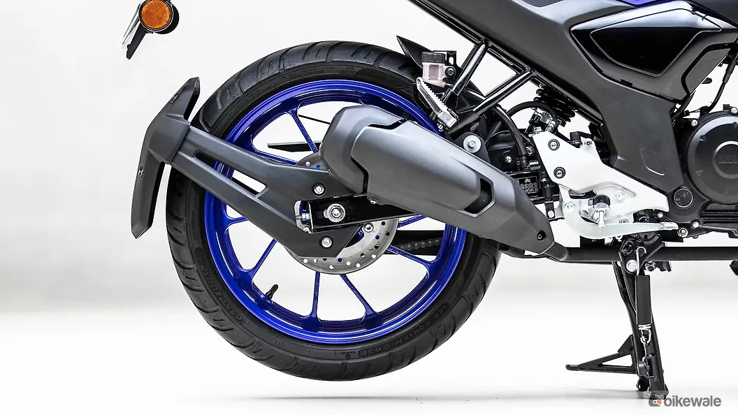 Yamaha FZ S Hybrid Rear Wheel Image – BikeWale