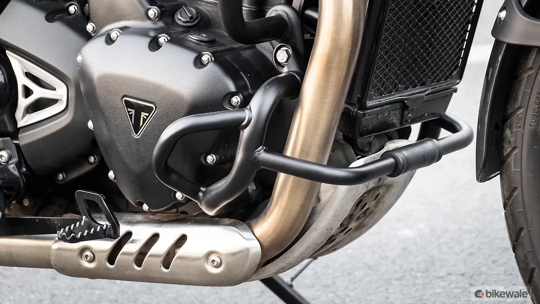 Triumph Scrambler 400 X Saree Guard Image – BikeWale