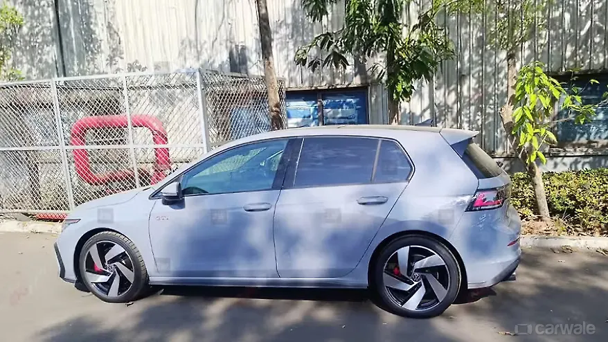 Volkswagen Golf GTI Images - Golf GTI Interior & Exterior Photo Gallery ...