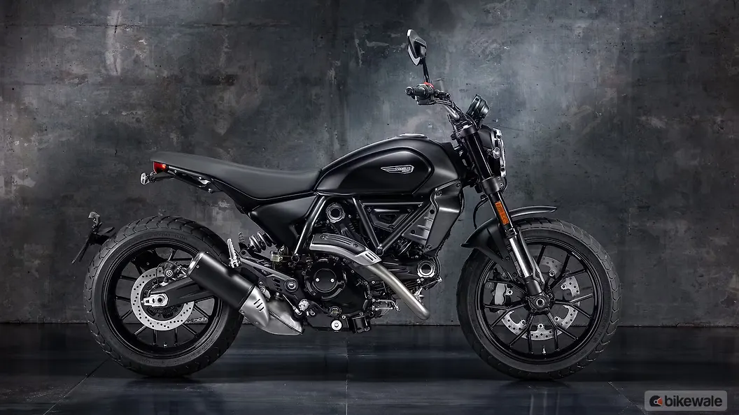 Ducati Scrambler Icon [2024] Right Side View Image – BikeWale