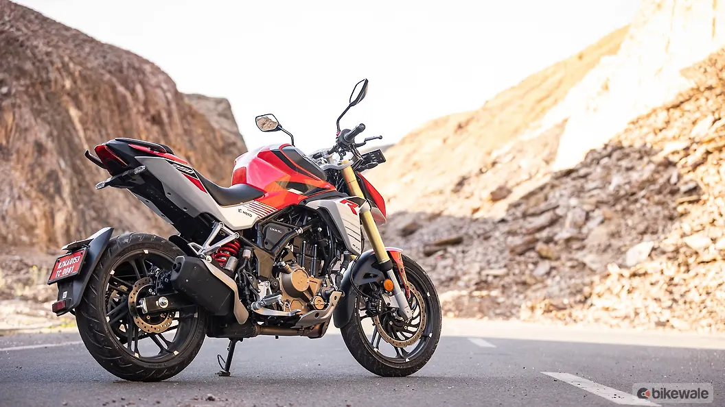 Hero Xtreme 250R Right Side View Image – BikeWale
