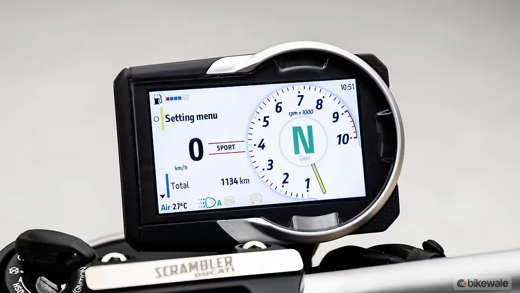 Ducati Scrambler Icon Silencer/Muffler Image – BikeWale