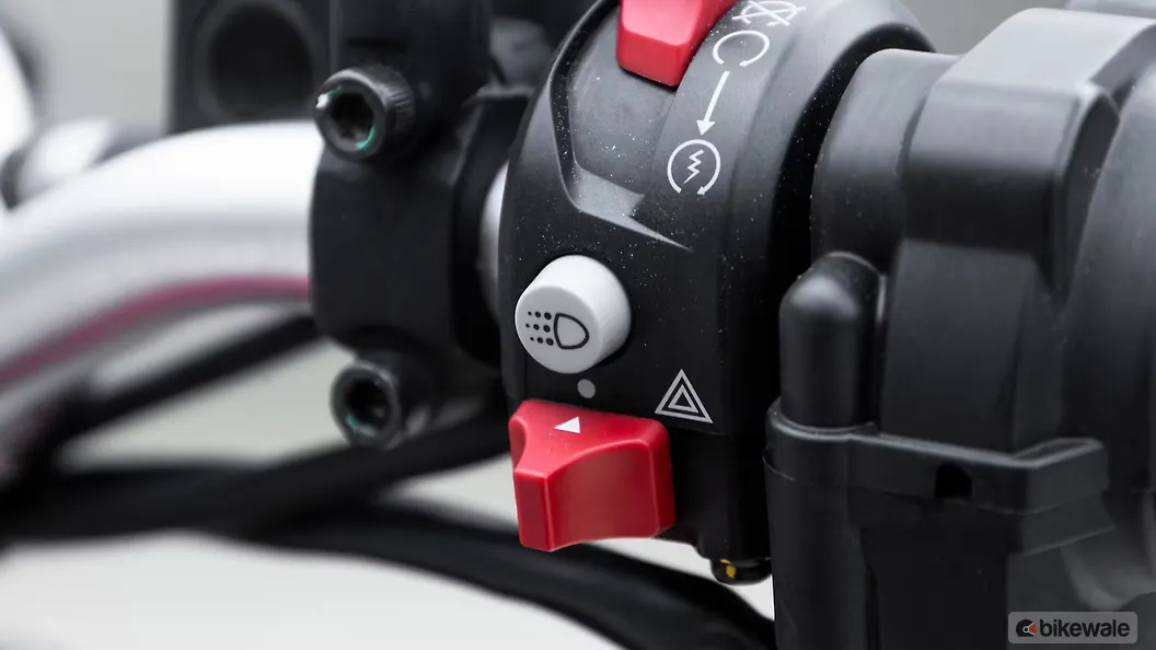 Ducati Scrambler Icon Hazard Warning Lights Switch Image – BikeWale