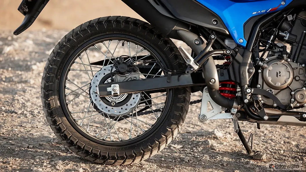 Hero Xpulse 210 Right Side View Image – BikeWale