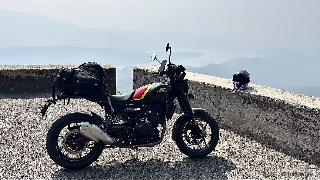 Royal Enfield Guerrilla 450 Right Side View Image – BikeWale