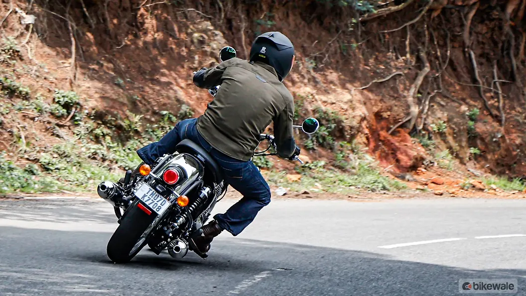 Royal Enfield Classic 650 Right Rear Three Quarter Image – BikeWale