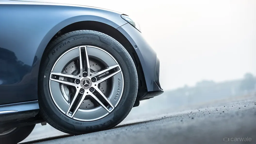 E-Class Wheel Image, E-Class Photos in India - CarWale