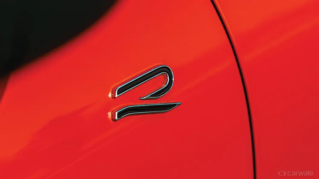 Tiguan R-Line Center Console/Centre Console Storage Image, Tiguan R ...