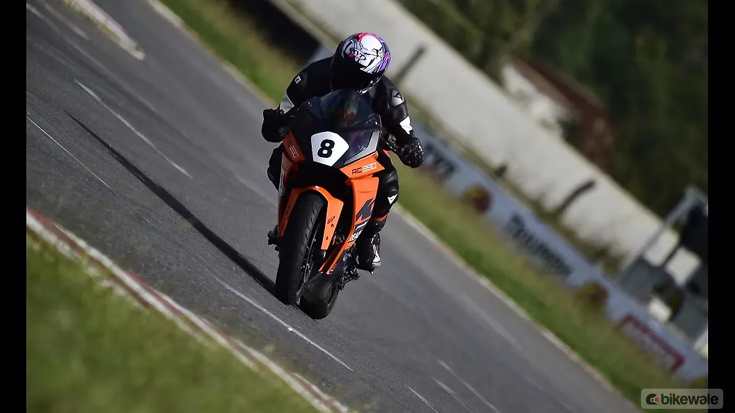 KTM RC 390 Left Side View Image – BikeWale