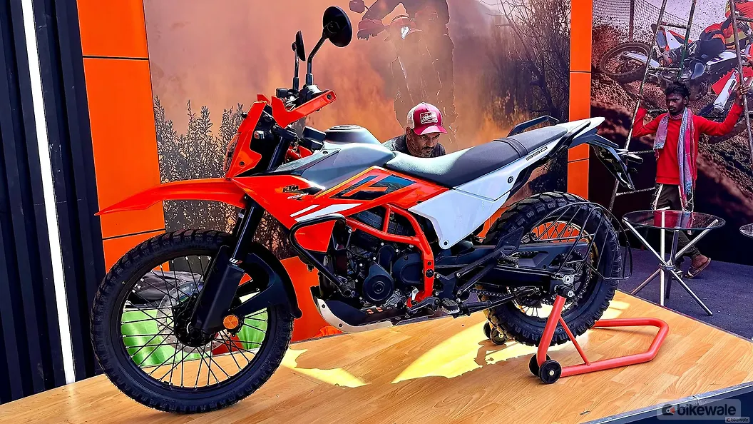 KTM 390 Enduro R Right Side View Image – BikeWale
