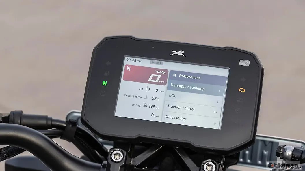 TVS Apache RTR 310 Right Side View Image – BikeWale