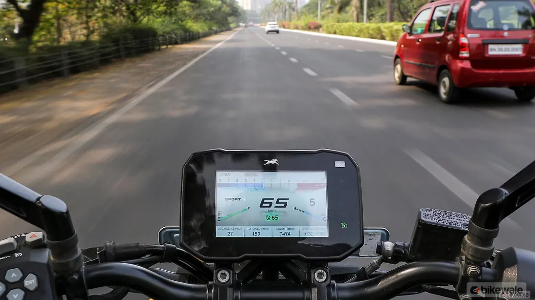 TVS Apache RTR 310 [2023-2024] Right Side View Image – BikeWale