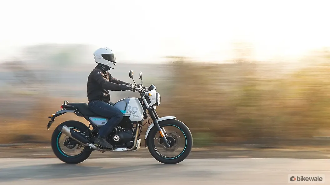 Royal Enfield Scram 440 Right Side View Image – BikeWale