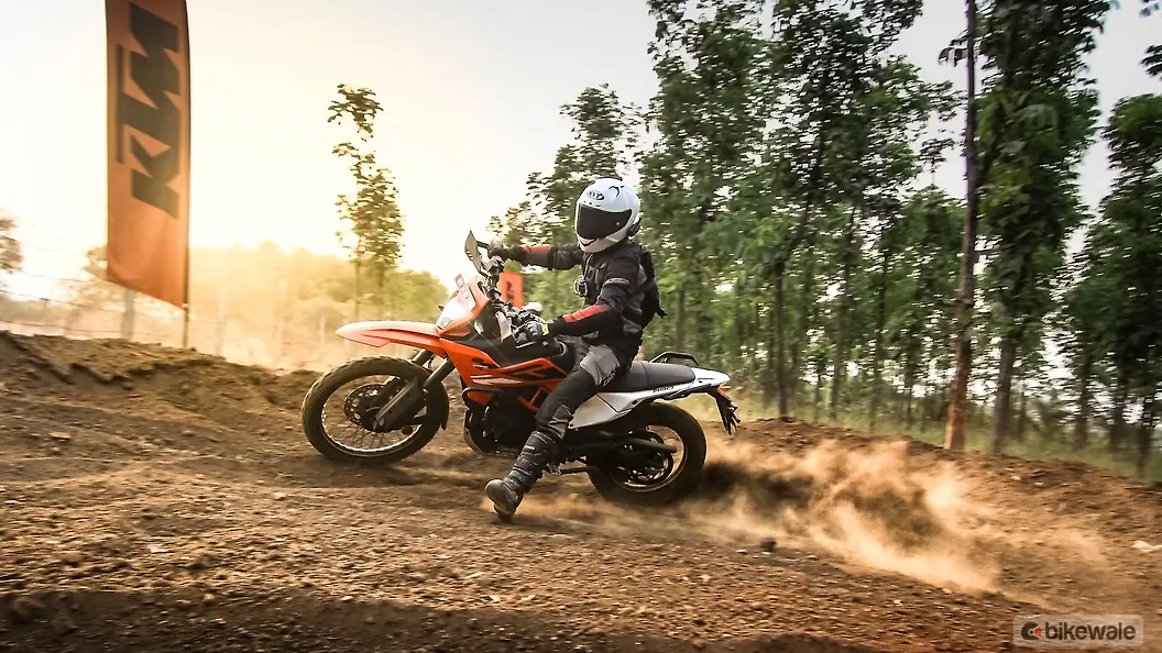 KTM 390 Enduro R Right Side View Image – BikeWale