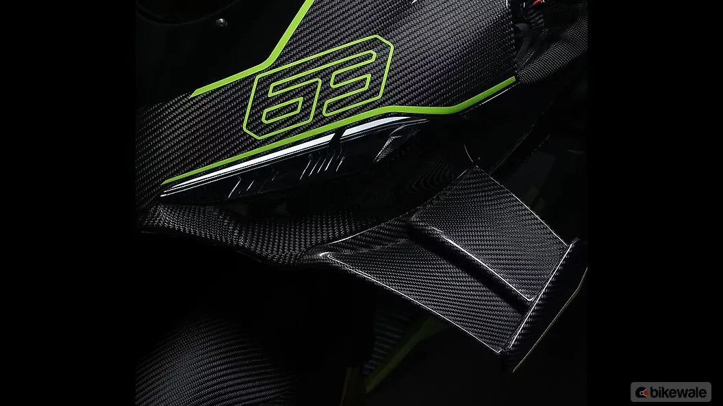 Ducati Panigale V4 Front View Image – BikeWale