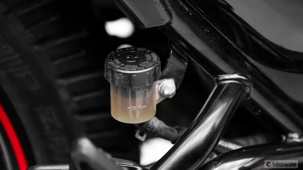 Royal Enfield Hunter 350 Rear Brake Fluid Reservoir Image – BikeWale