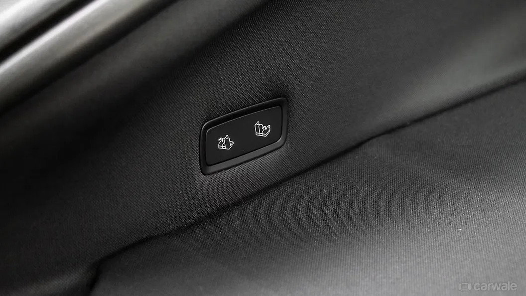 Model Y Boot Rear Seat Fold/Unfold Switches Image, Model Y Photos in ...