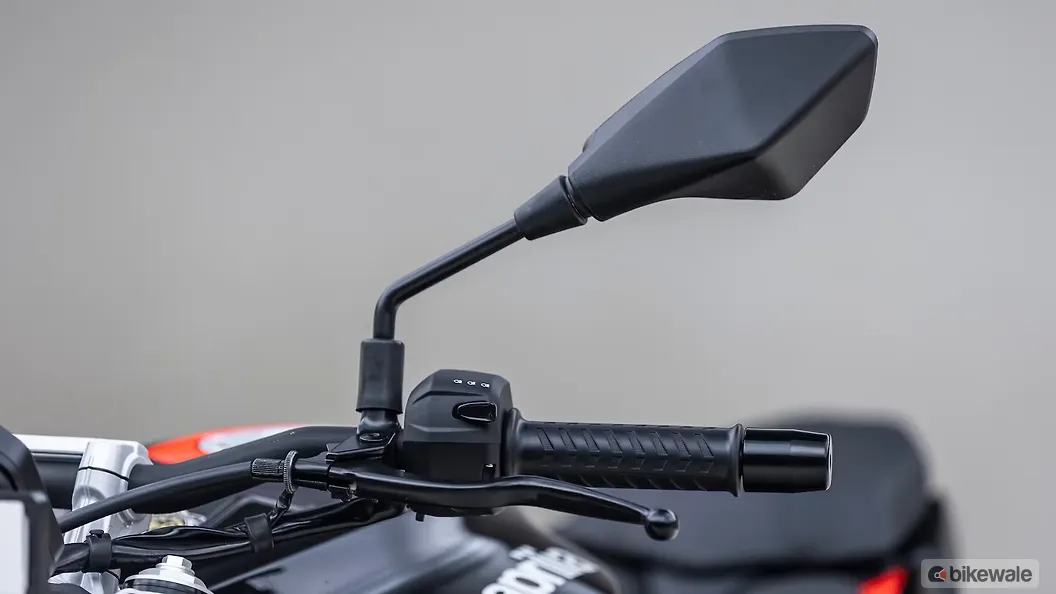 Aprilia Tuono 457 Rear View Mirror Image – BikeWale
