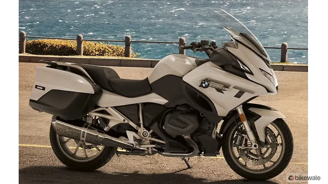 BMW R 1250 RT Right Side View Image – BikeWale