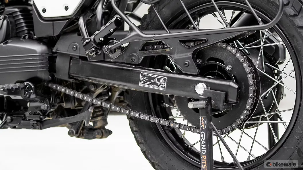 Yezdi Adventure Drive Chain and Sprocket Image – BikeWale