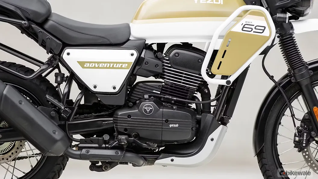 Yezdi Adventure Engine Oil Level Indicator Image – BikeWale